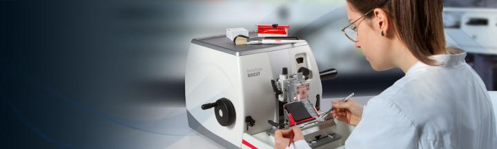 Microtomes et produits de microtomie